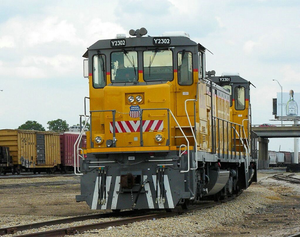 UPY 2301 & UPY 2302 (GG20GE's) "Green Goats"